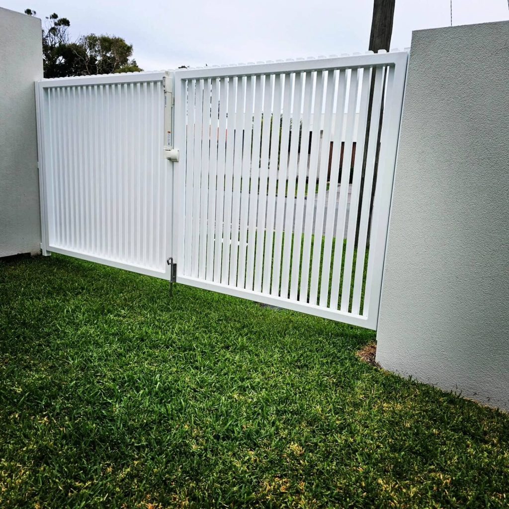 Manual Gates – Random Ali Fabrication